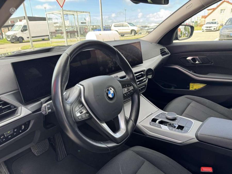 Black BMW 318 2024 in Klaipeda, with an engine capacity of 2.00 L and mileage of 100 thousand km for 21800 €, photo 14 on AUTOMOTO.COM.LV