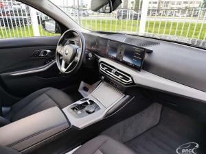 Black BMW 318 2024 in Klaipeda, with an engine capacity of 2.00 L and mileage of 88 thousand km for 21900 €, photo 8 on AUTOMOTO.COM.LV