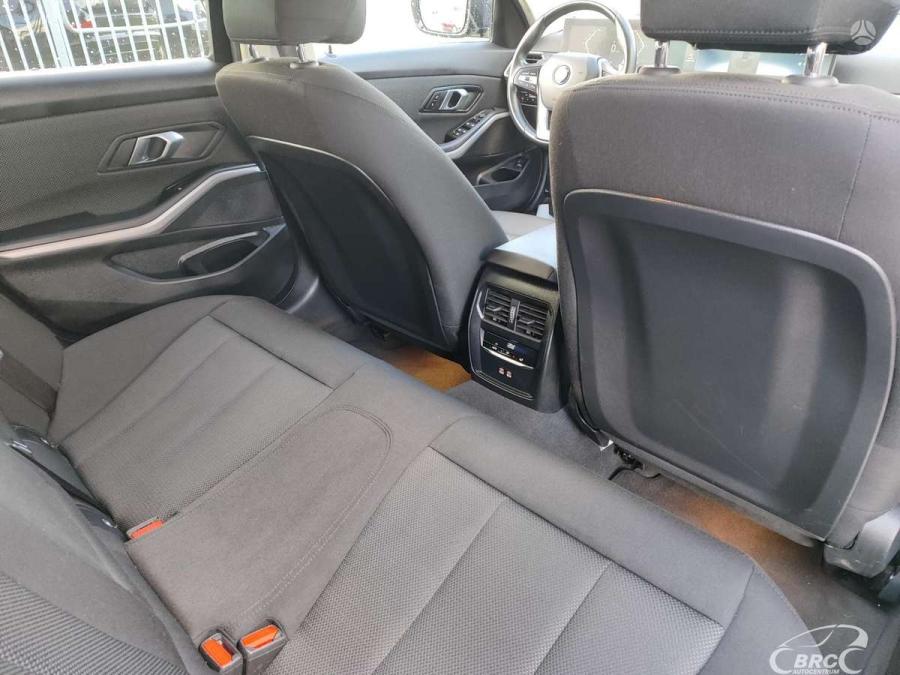 Black BMW 318 2024 in Klaipeda, with an engine capacity of 2.00 L and mileage of 88 thousand km for 21900 €, photo 10 on AUTOMOTO.COM.LV