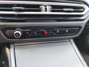 Black BMW 318 2024 in Klaipeda, with an engine capacity of 2.00 L and mileage of 88 thousand km for 21900 €, photo 29 on AUTOMOTO.COM.LV