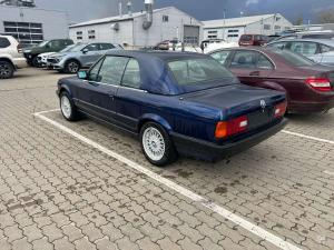Blue BMW 318 1991 in Riga, with an engine capacity of 0.00 L and mileage of 166 thousand km for 10000 €, photo 6 on AUTOMOTO.COM.LV