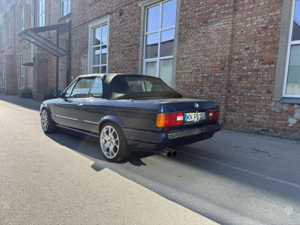 Zils BMW 318 1992 Kauņa, ar dzinēja tilpumu 1.80 L un nobraukumu 220 tūkst. km par 11500 €, foto 4 vietnē AUTOMOTO.COM.LV