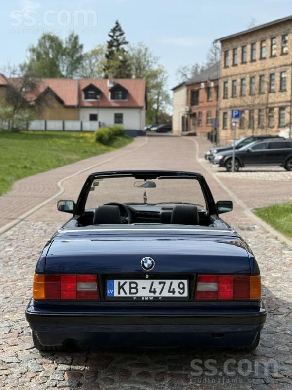 Zils BMW 318 1993 Kuldīga, ar dzinēja tilpumu 2.50 L un nobraukumu 345 tūkst. km par 12250 €, foto 4 vietnē AUTOMOTO.COM.LV