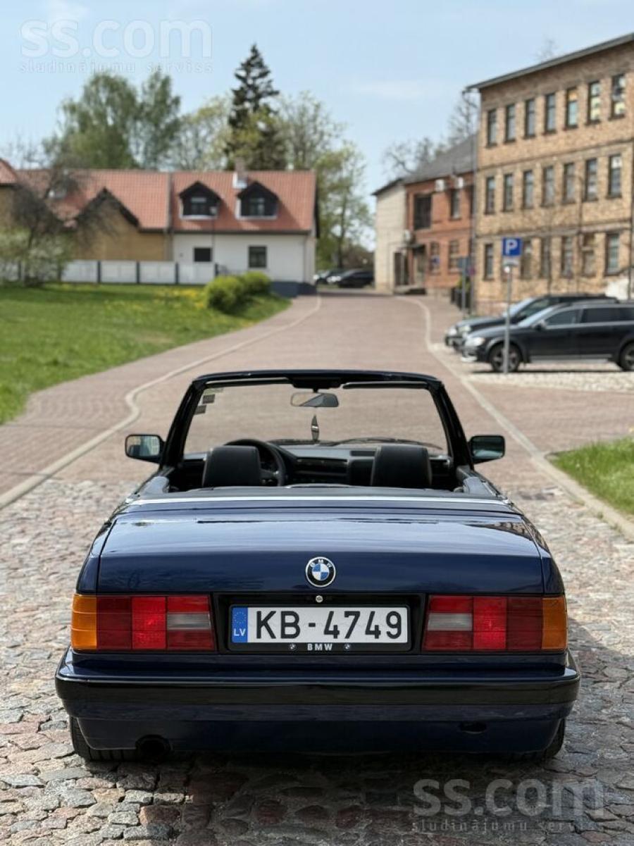 Zils BMW 318 1993 Kuldīga, ar dzinēja tilpumu 2.50 L un nobraukumu 345 tūkst. km par 12250 €, foto 5 vietnē AUTOMOTO.COM.LV