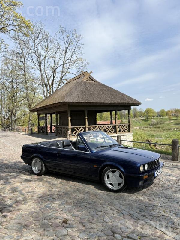 Zils BMW 318 1993 Kuldīga, ar dzinēja tilpumu 2.50 L un nobraukumu 345 tūkst. km par 12250 €, foto 5 vietnē AUTOMOTO.COM.LV