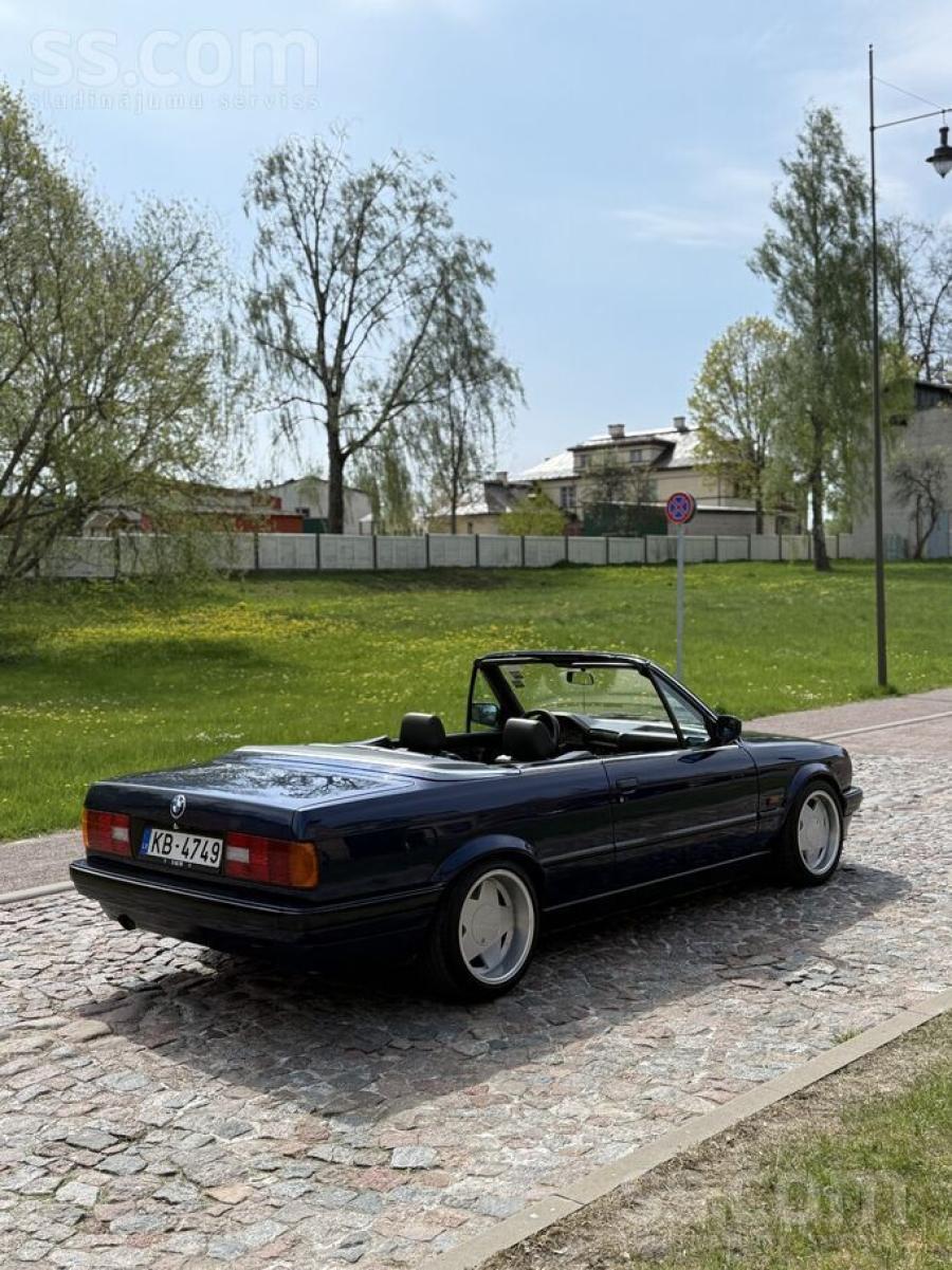 Zils BMW 318 1993 Kuldīga, ar dzinēja tilpumu 2.50 L un nobraukumu 345 tūkst. km par 12250 €, foto 8 vietnē AUTOMOTO.COM.LV