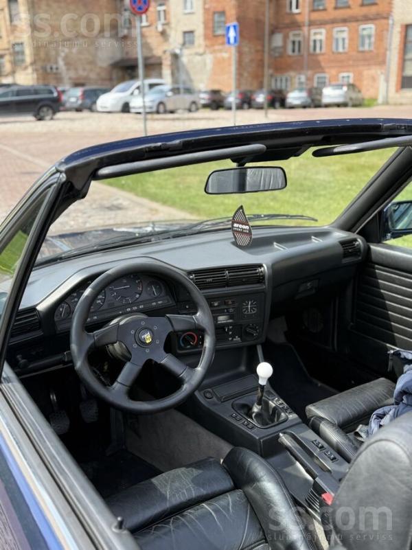 Zils BMW 318 1993 Kuldīga, ar dzinēja tilpumu 2.50 L un nobraukumu 345 tūkst. km par 12250 €, foto 10 vietnē AUTOMOTO.COM.LV