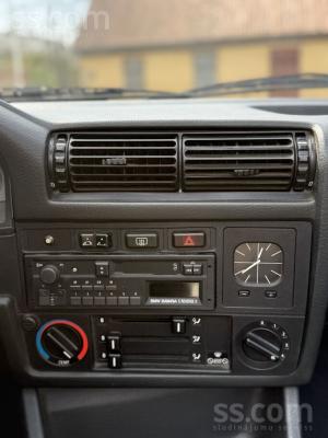 Zils BMW 318 1993 Kuldīga, ar dzinēja tilpumu 2.50 L un nobraukumu 345 tūkst. km par 12250 €, foto 13 vietnē AUTOMOTO.COM.LV