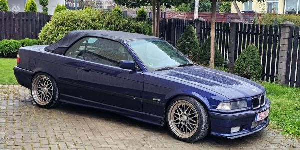 Blue BMW 318 1995 in Vilnius, with an engine capacity of 1.80 L and mileage of 199 thousand km for 6900 €, photo 3 on AUTOMOTO.COM.LV