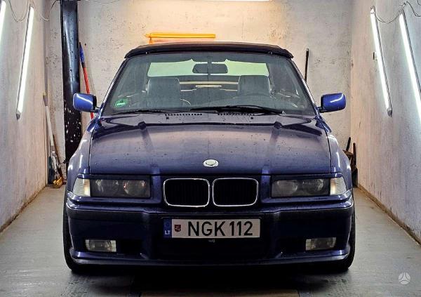 Blue BMW 318 1995 in Vilnius, with an engine capacity of 1.80 L and mileage of 199 thousand km for 6900 €, photo 9 on AUTOMOTO.COM.LV