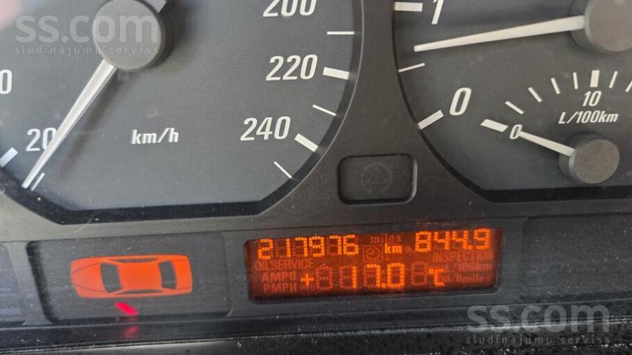 Blue BMW 318 2005 in Riga, with an engine capacity of 1.80 L and mileage of 217 thousand km for 5500 €, photo 14 on AUTOMOTO.COM.LV