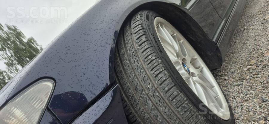 Blue BMW 318 2005 in Riga, with an engine capacity of 2.00 L and mileage of 218 thousand km for 5700 €, photo 8 on AUTOMOTO.COM.LV