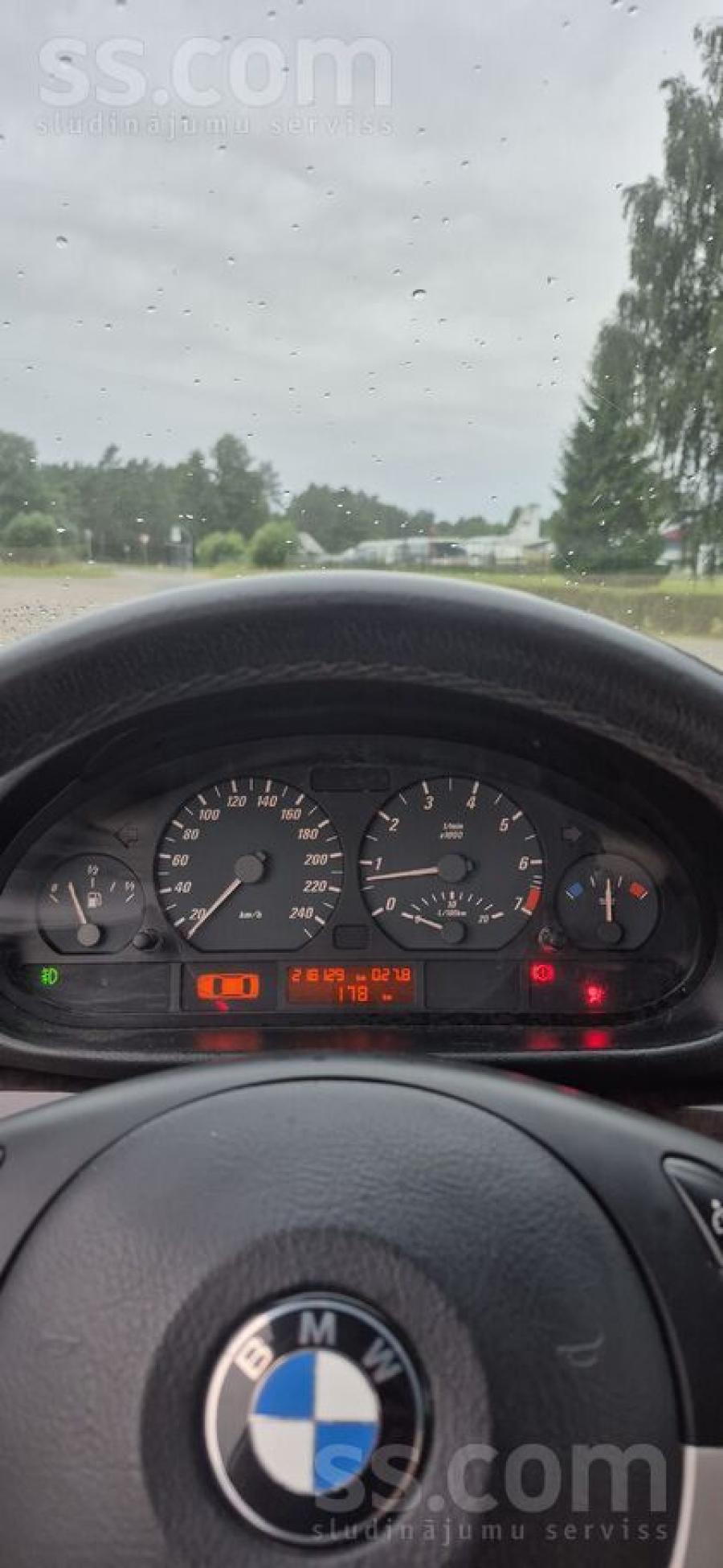Blue BMW 318 2005 in Riga, with an engine capacity of 2.00 L and mileage of 218 thousand km for 5700 €, photo 10 on AUTOMOTO.COM.LV