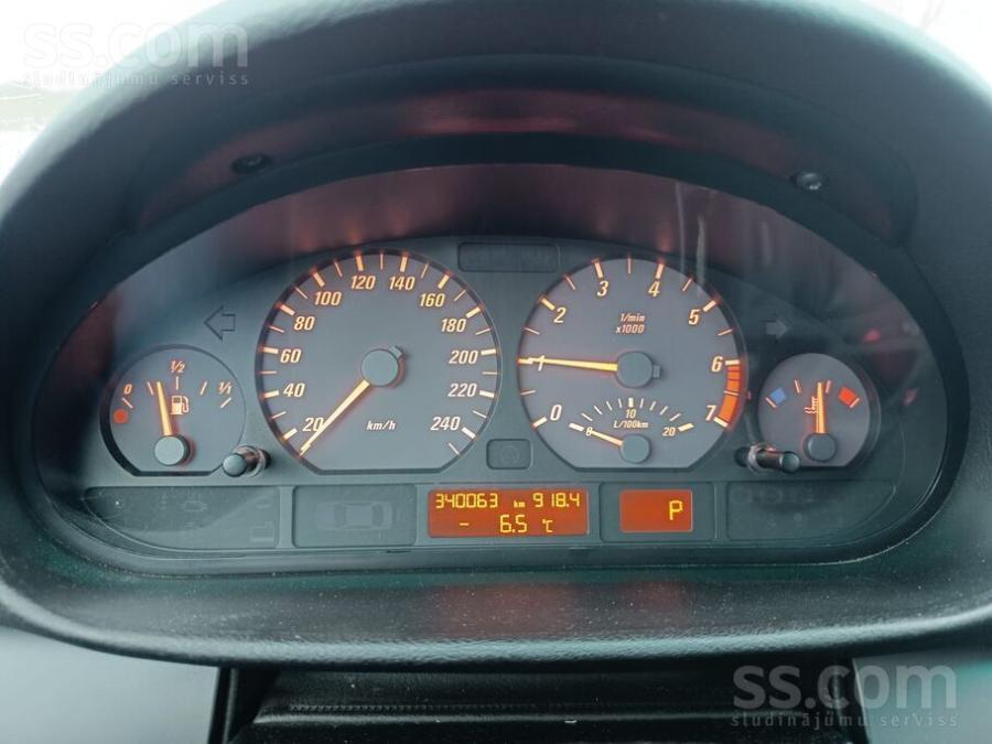 Синий БМВ 318 2001 в Елгава, объемом двигателя 1.90 л и пробегом 341 тыс. км за 1800 €, фото 5 на AUTOMOTO.COM.LV