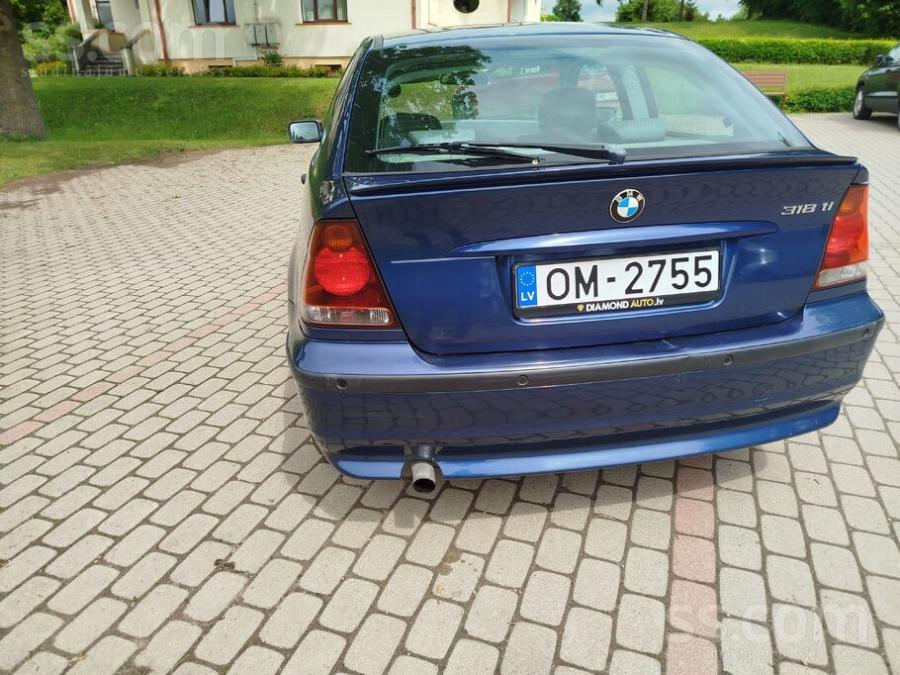 Blue BMW 318 2003 in Tukums, with an engine capacity of 2.00 L and mileage of 265 thousand km for 2350 €, photo 6 on AUTOMOTO.COM.LV