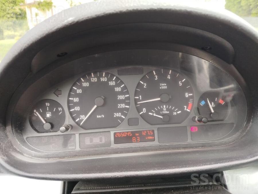 Blue BMW 318 2003 in Tukums, with an engine capacity of 2.00 L and mileage of 265 thousand km for 2350 €, photo 10 on AUTOMOTO.COM.LV