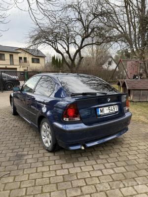 Blue BMW 318 2003 in Riga, with an engine capacity of 2.00 L and mileage of 341 thousand km for 1400 €, photo 5 on AUTOMOTO.COM.LV