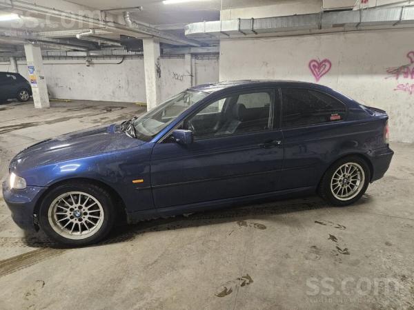 Blue BMW 318 2004 in Liepaja, with an engine capacity of 2.00 L and mileage of 303 thousand km for 1950 €, photo 6 on AUTOMOTO.COM.LV