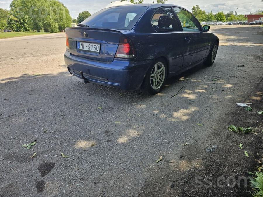 Синий БМВ 318 2004 в Лиепая, объемом двигателя 1.90 л и пробегом 306 тыс. км за 1500 €, фото 4 на AUTOMOTO.COM.LV