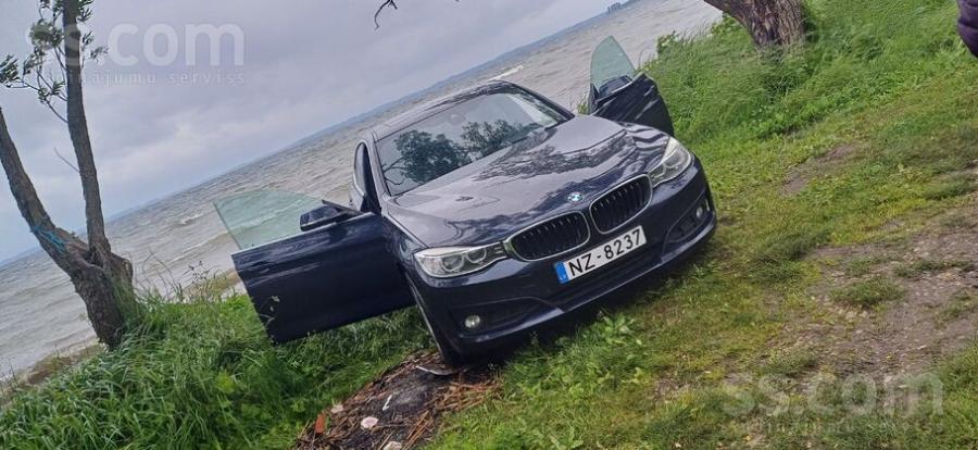 Blue BMW 318 2014 in Riga, with an engine capacity of 2.00 L and mileage of 258 thousand km for 9500 €, photo 4 on AUTOMOTO.COM.LV