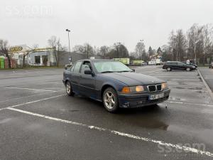 Blue BMW 318 1990 in Riga, with an engine capacity of 2.80 L and mileage of 261 thousand km for 3001 €, photo  on AUTOMOTO.COM.LV