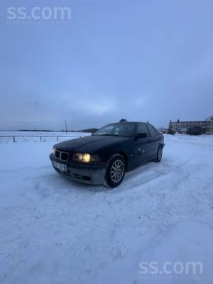 Blue BMW 318 1995 in Riga, with an engine capacity of 1.80 L and mileage of 350 thousand km for 2145 €, photo  on AUTOMOTO.COM.LV