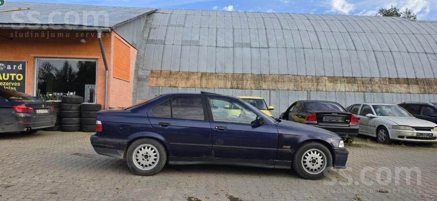 Zils BMW 318 1995 Valmiera, ar dzinēja tilpumu 1.80 L un nobraukumu 298 tūkst. km par 1500 €, foto 5 vietnē AUTOMOTO.COM.LV