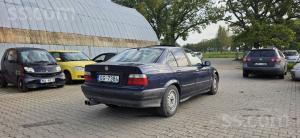 Zils BMW 318 1995 Valmiera, ar dzinēja tilpumu 1.80 L un nobraukumu 298 tūkst. km par 1500 €, foto 7 vietnē AUTOMOTO.COM.LV