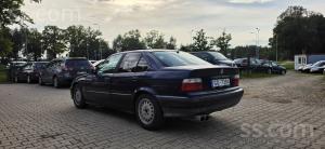 Zils BMW 318 1995 Valmiera, ar dzinēja tilpumu 1.80 L un nobraukumu 298 tūkst. km par 1500 €, foto 9 vietnē AUTOMOTO.COM.LV
