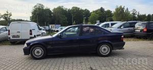 Zils BMW 318 1995 Valmiera, ar dzinēja tilpumu 1.80 L un nobraukumu 298 tūkst. km par 1500 €, foto 11 vietnē AUTOMOTO.COM.LV