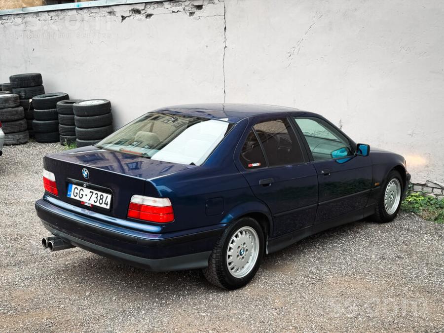 Zils BMW 318 1995 Rīga, ar dzinēja tilpumu 1.80 L un nobraukumu 297 tūkst. km par 2890 €, foto 6 vietnē AUTOMOTO.COM.LV