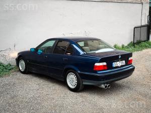 Zils BMW 318 1995 Rīga, ar dzinēja tilpumu 1.80 L un nobraukumu 297 tūkst. km par 2890 €, foto 7 vietnē AUTOMOTO.COM.LV