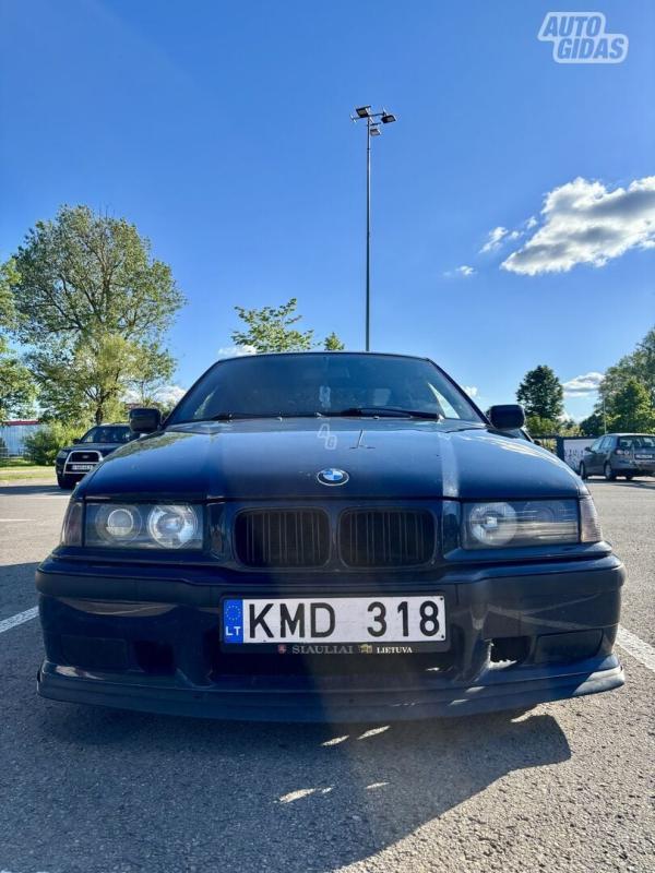 Blue BMW 318 1996 in Siauliai, with an engine capacity of 1.80 L and mileage of 261 thousand km for 2400 €, photo 6 on AUTOMOTO.COM.LV