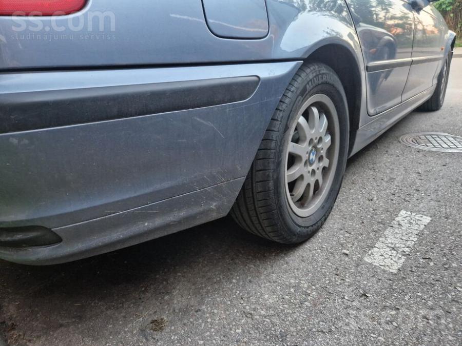 Blue BMW 318 2000 in Riga, with an engine capacity of 1.90 L and mileage of 336 thousand km for 1900 €, photo 5 on AUTOMOTO.COM.LV