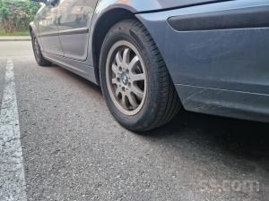 Blue BMW 318 2000 in Riga, with an engine capacity of 1.90 L and mileage of 336 thousand km for 1900 €, photo 6 on AUTOMOTO.COM.LV