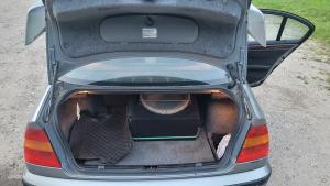Zils BMW 318 2003 Paide, ar dzinēja tilpumu 2.00 L un nobraukumu 237 tūkst. km par 1500 €, foto 13 vietnē AUTOMOTO.COM.LV