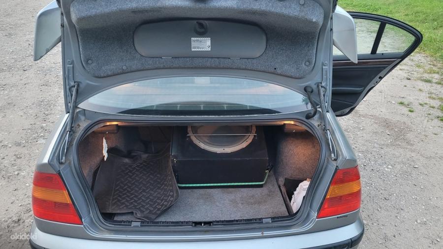 Zils BMW 318 2003 Paide, ar dzinēja tilpumu 2.00 L un nobraukumu 237 tūkst. km par 1500 €, foto 13 vietnē AUTOMOTO.COM.LV