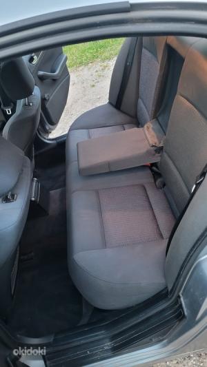 Zils BMW 318 2003 Paide, ar dzinēja tilpumu 2.00 L un nobraukumu 237 tūkst. km par 1500 €, foto 16 vietnē AUTOMOTO.COM.LV