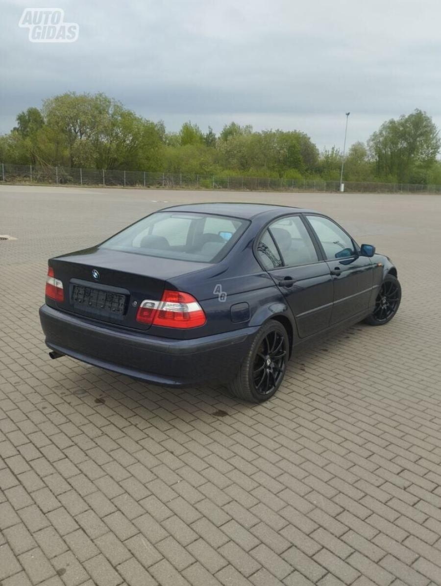 Blue BMW 318 2004 in Marijampole, with an engine capacity of 1.80 L and mileage of 145 thousand km for 1899 €, photo 4 on AUTOMOTO.COM.LV