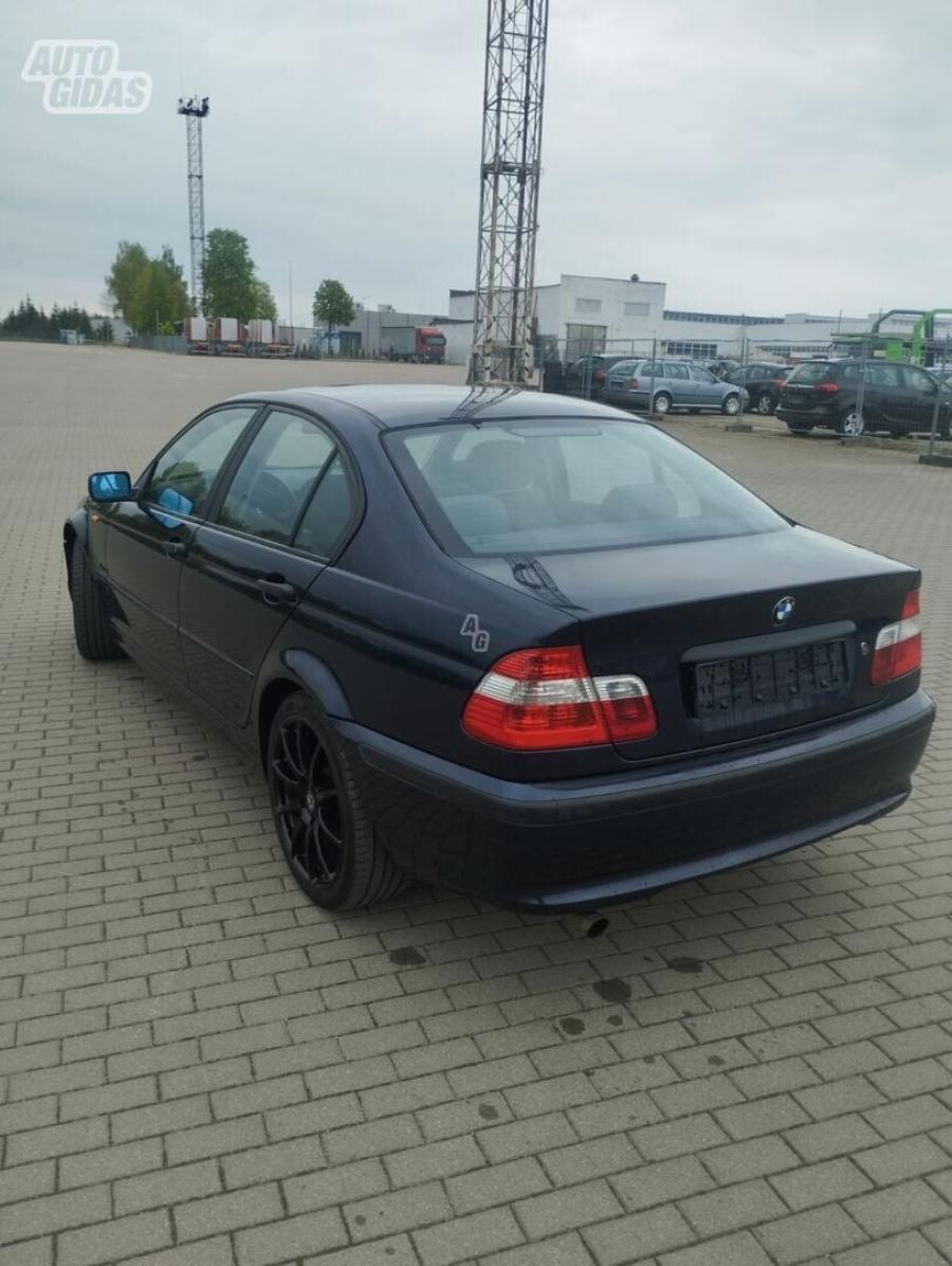Blue BMW 318 2004 in Marijampole, with an engine capacity of 1.80 L and mileage of 145 thousand km for 1899 €, photo 10 on AUTOMOTO.COM.LV