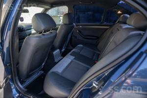 Zils BMW 318 2004 Liepāja, ar dzinēja tilpumu 2.00 L un nobraukumu 216 tūkst. km par 2900 €, foto 11 vietnē AUTOMOTO.COM.LV