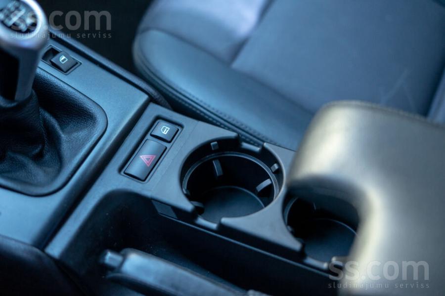 Zils BMW 318 2004 Liepāja, ar dzinēja tilpumu 2.00 L un nobraukumu 216 tūkst. km par 2900 €, foto 23 vietnē AUTOMOTO.COM.LV