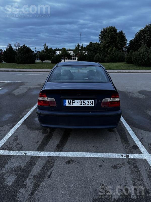 Blue BMW 318 2004 in Jurmala, with an engine capacity of 2.00 L and mileage of 457 thousand km for 1250 €, photo 5 on AUTOMOTO.COM.LV