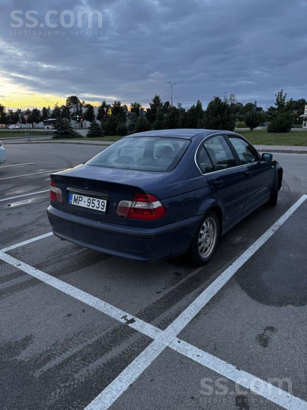 Blue BMW 318 2004 in Jurmala, with an engine capacity of 2.00 L and mileage of 457 thousand km for 1250 €, photo 7 on AUTOMOTO.COM.LV