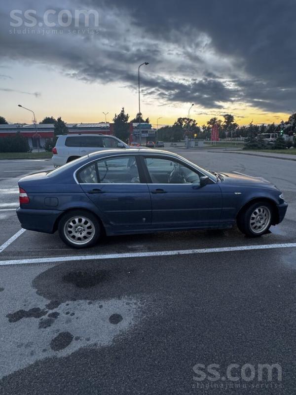 Blue BMW 318 2004 in Jurmala, with an engine capacity of 2.00 L and mileage of 457 thousand km for 1250 €, photo 9 on AUTOMOTO.COM.LV
