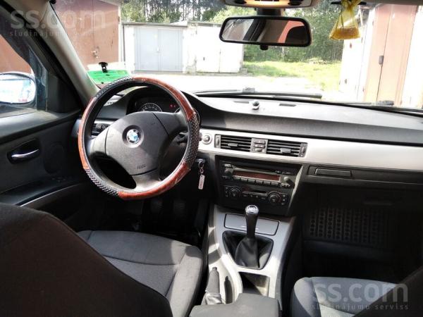 Zils BMW 318 2006 Rīga, ar dzinēja tilpumu 1.80 L un nobraukumu 280 tūkst. km par 2650 €, foto 4 vietnē AUTOMOTO.COM.LV