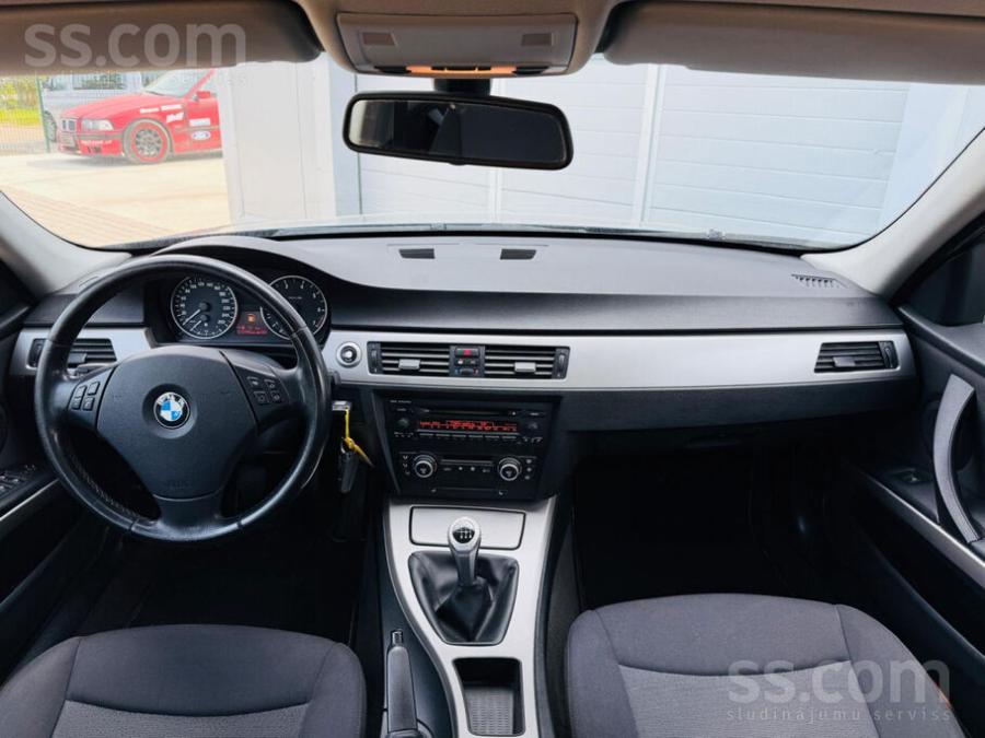 Zils BMW 318 2006 Rīga, ar dzinēja tilpumu 1.80 L un nobraukumu 0 tūkst. km par 4600 €, foto 6 vietnē AUTOMOTO.COM.LV