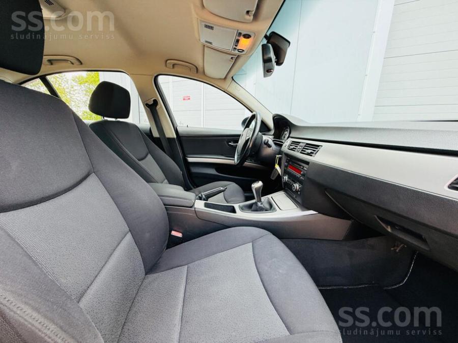 Zils BMW 318 2006 Rīga, ar dzinēja tilpumu 1.80 L un nobraukumu 0 tūkst. km par 4600 €, foto 8 vietnē AUTOMOTO.COM.LV