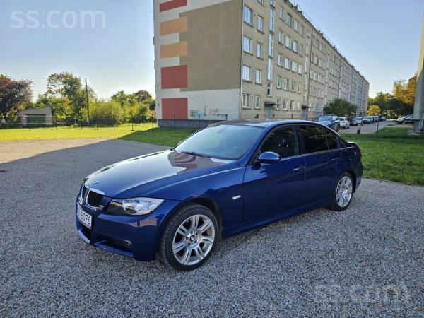 Zils BMW 318 2006 Ventspils, ar dzinēja tilpumu 2.00 L un nobraukumu 303 tūkst. km par 3200 €, foto 1 vietnē AUTOMOTO.COM.LV
