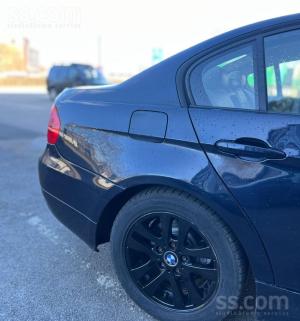 Blue BMW 318 2006 in Riga, with an engine capacity of 2.00 L and mileage of 417 thousand km for 2195 €, photo 9 on AUTOMOTO.COM.LV